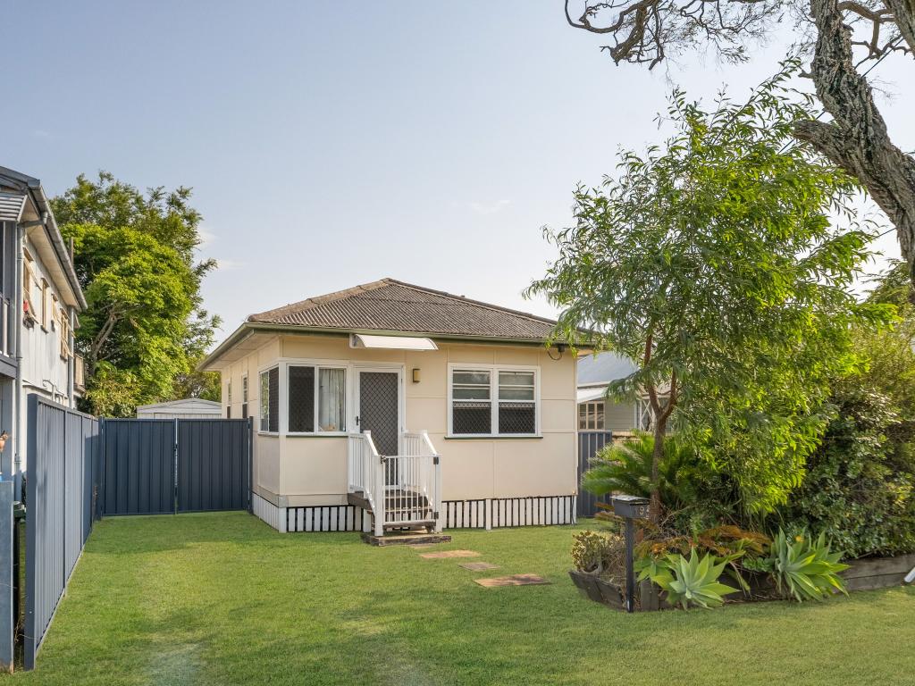 19 Westbrook Street, Woody Point, QLD 4019 | House for sale | OnTheHouse